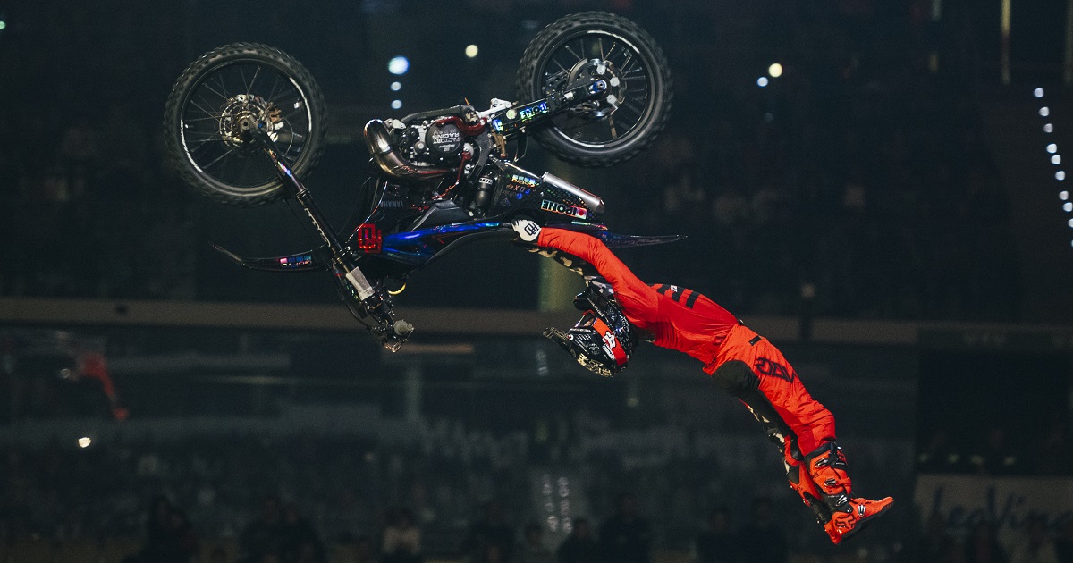 Masters of Dirt Review: So stark ist die Total Freestyle Show